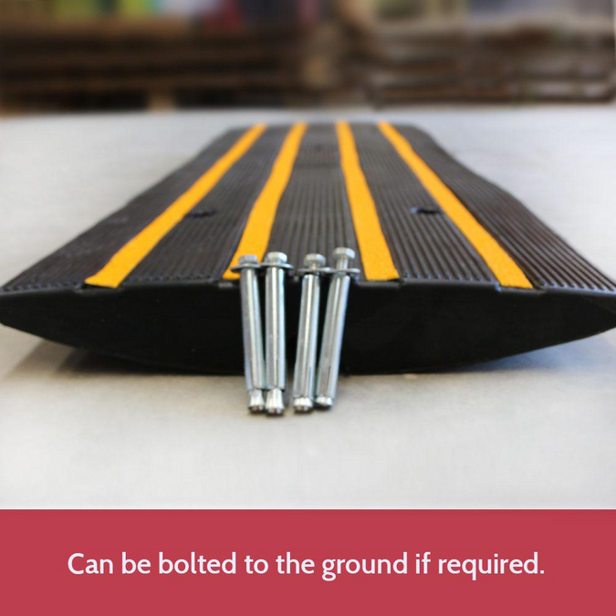 Heeve Driveway Rubber Kerb Ramp in 1.2m Sections for Rolled-Edge Kerb ...