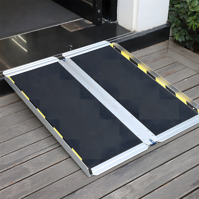 Heeve Aluminium Single-Fold Premium Wheelchair Ramp with Carry Bag ...