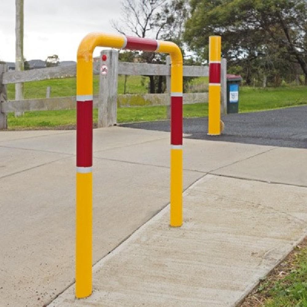 Barrier Group Holding Rail for Cyclist & Pedestrians – Ramp Champ